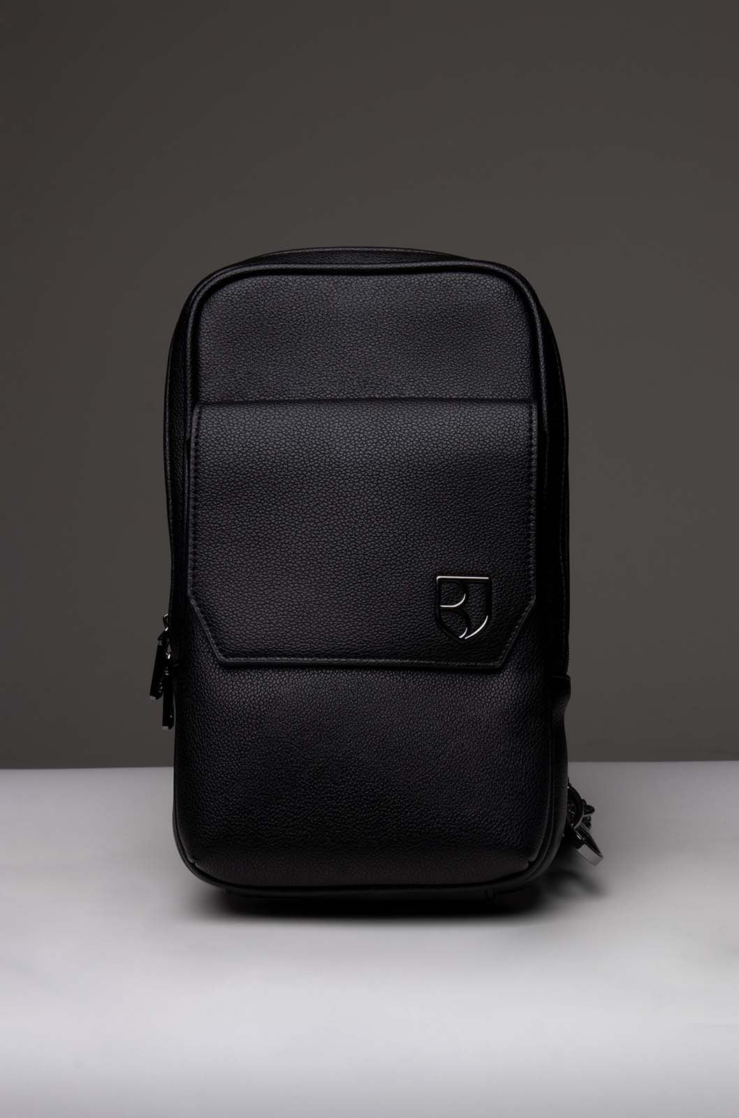 PECHERA ONE STRAP GALILEI | NEGRO CON CORREA AJUSTABLE – BoroniMX